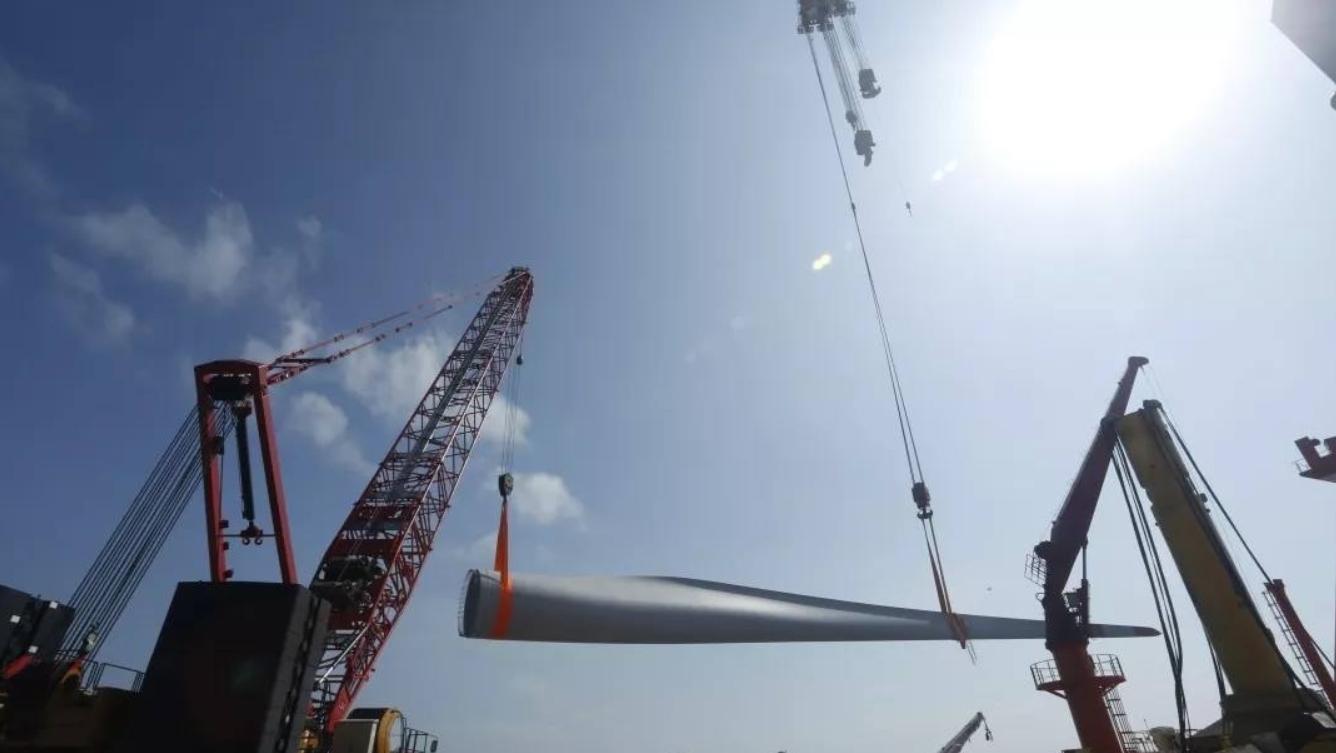 First Turbine Up at Chinese Offshore Wind Farm | Offshore Wind