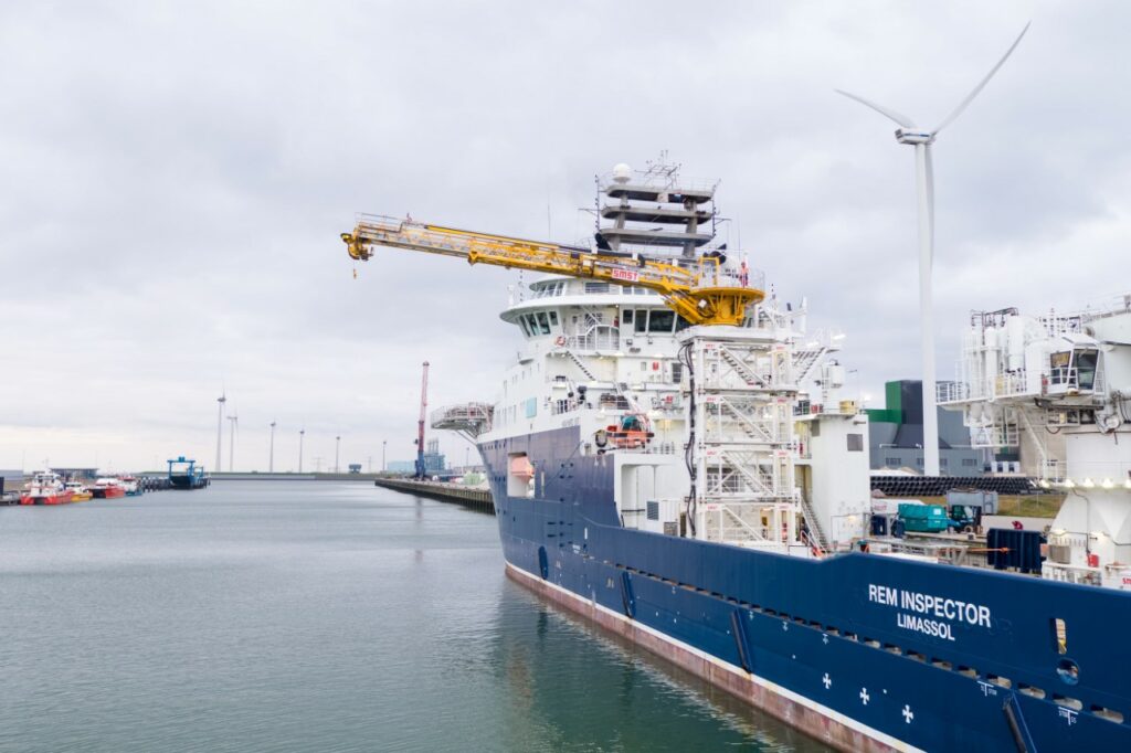 Rem Inspector Sports New SMST Gangway for DanTysk Work | Offshore Wind