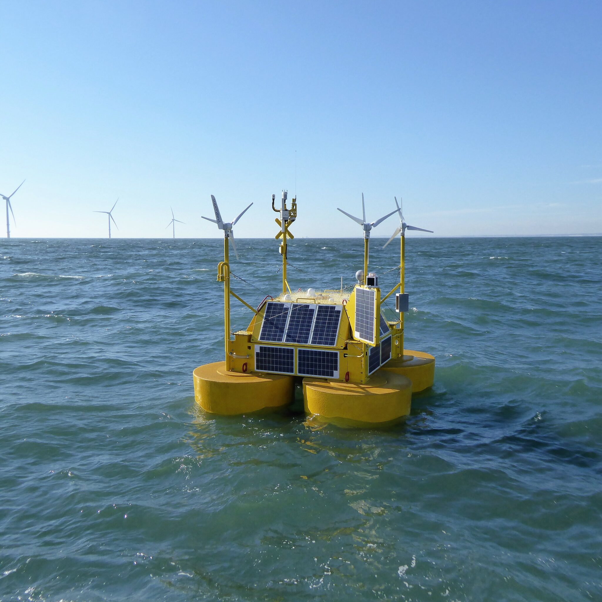 'World's First' In-Situ Generator Swap on Floating Wind Turbine ...