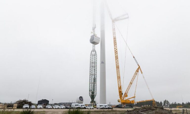 Siemens Gamesa Installs Nacelle on Prototype Turbine in Denmark ...