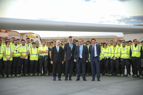 Vestas Opens Blade Production Line for Flagship 15 MW Wind Turbine in ...