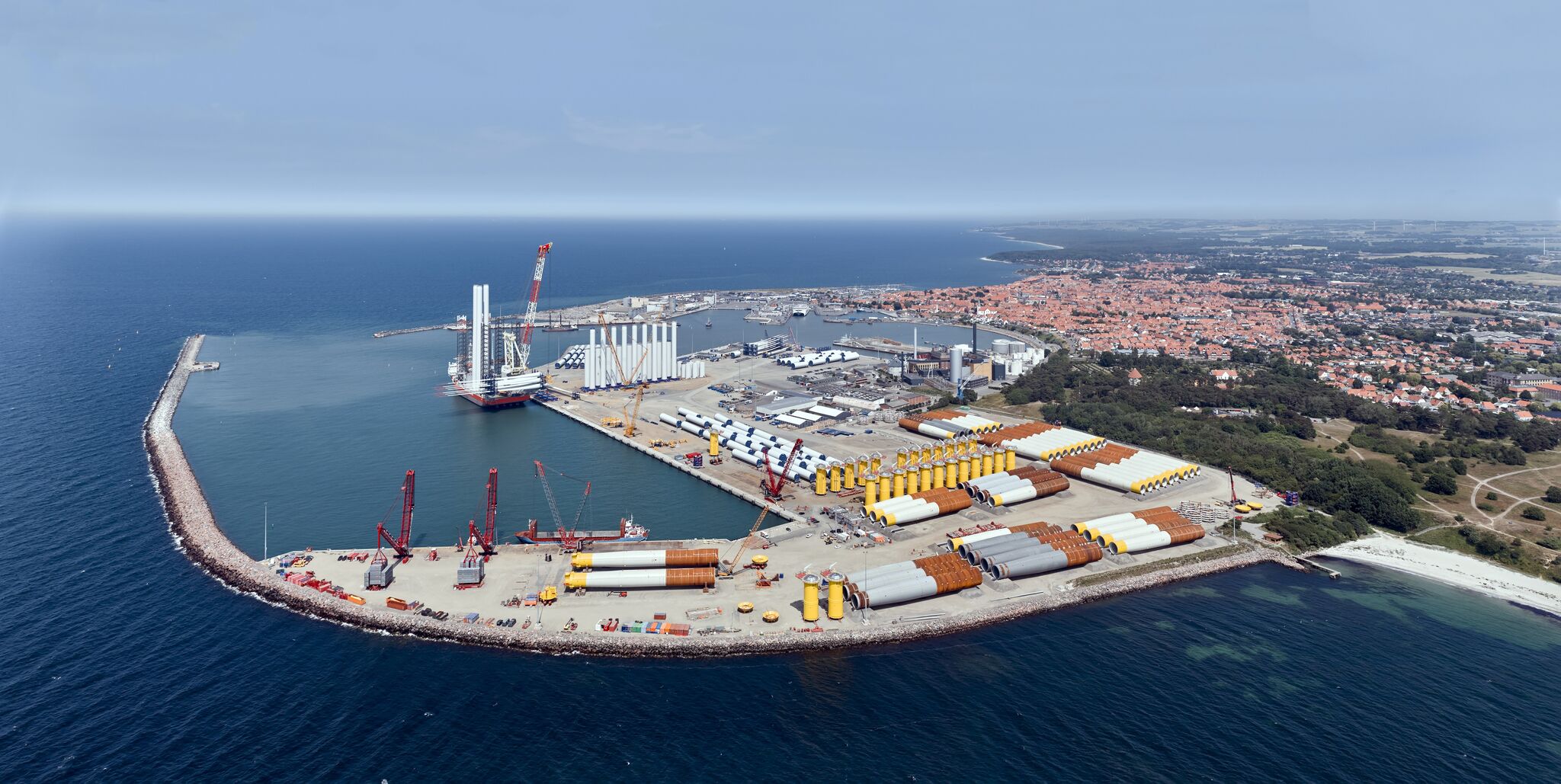 First Turbine Up at 1.2 GW Baltic Power Offshore Wind Farm in Poland ...