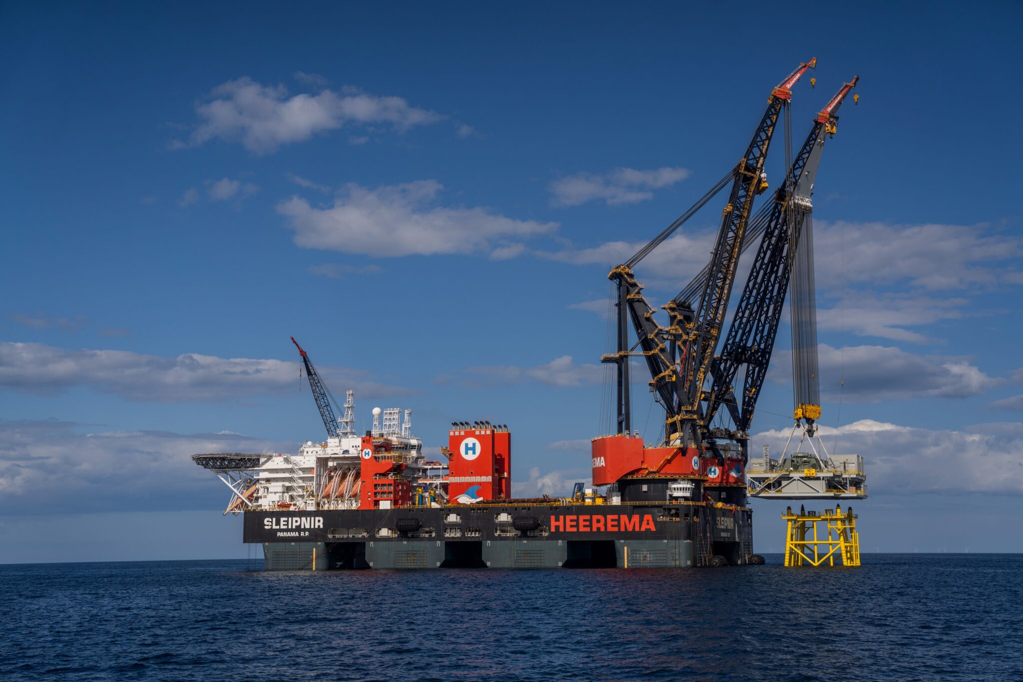 Heerema Installs Sofia Offshore Substation | Offshore Wind