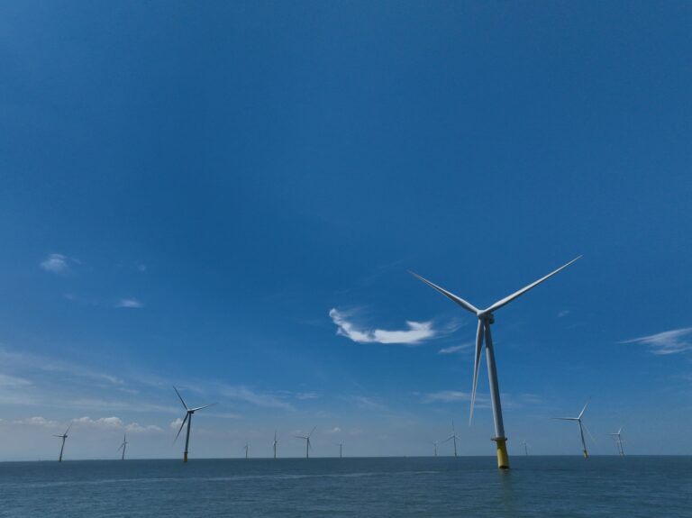 Taiwan's 640 MW Yunlin Offshore Wind Farm Starts Commercial Operation ...